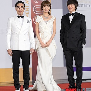하하 수영 윤도현, SBS 연예대상 3MC "스타일 힘 좀 줬어요"