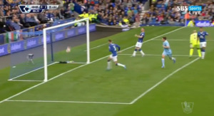 [EPL 3R] 콜라로프·나스리 골… 맨시티, 에버턴 2-0으로 꺾고 3연승