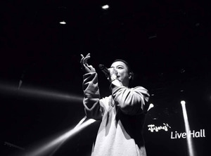 아웃사이더, 무대 위 속사포 랩 인증샷…"2016 'Hyper Soar', 라이브클럽데이"