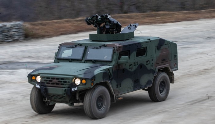 힘차게 달려오는 K151 소형전술차량 - 뉴스핌